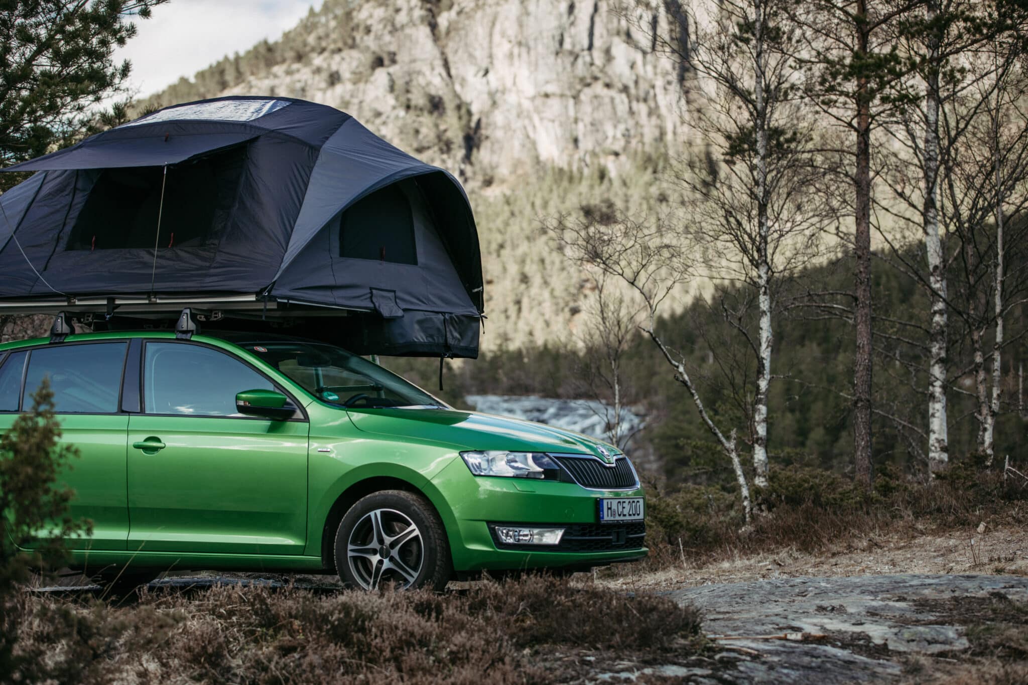 Schlafen auf dem Autodach: Zelte für Mini, Audi oder Porsche